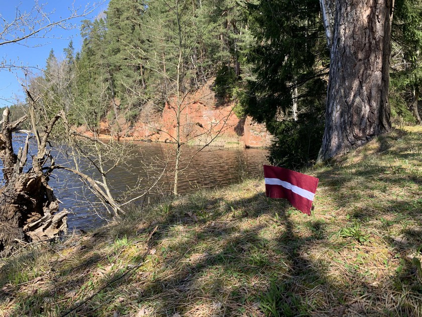 Lieliska vieta pastaigai: Taka gar Braslas upi - Skola - Māmiņu klubs